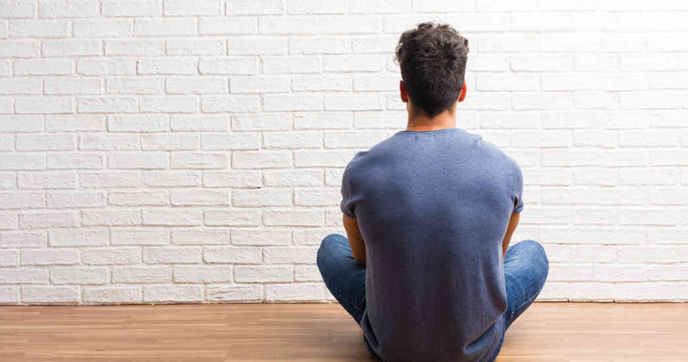 “keep a low profile” ってどういう意味？ | 英語たいむ